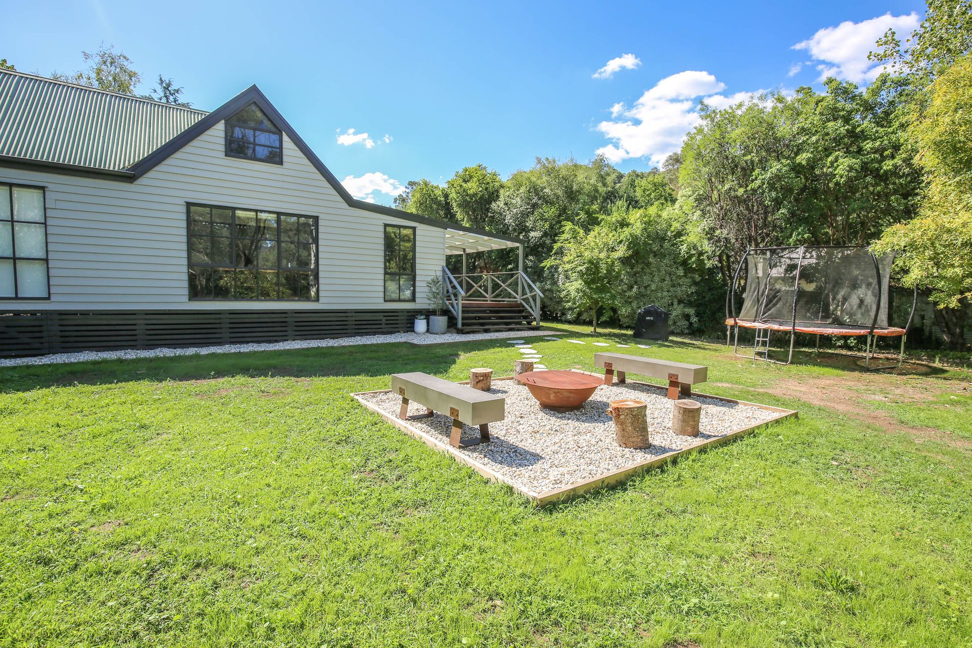 LUMLEY ABODE - Alpine Valley Getaways